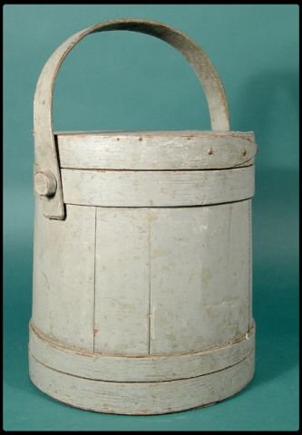 671: Early American country firkin with cover and swing