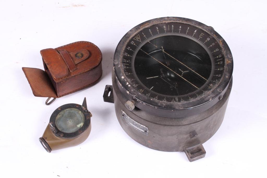 Us Army Type D 12 Wet Compass & Marching Compass