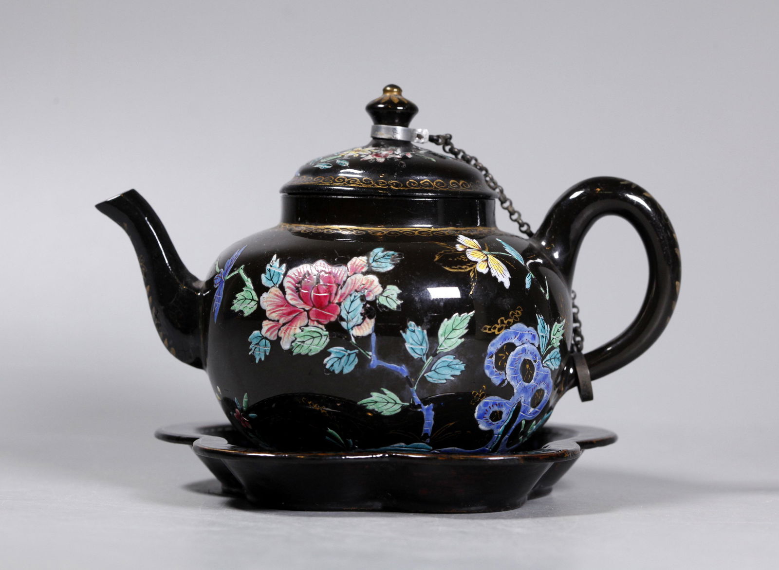 English 18C Jackfield Enamel Teapot; Lacquer Tray - Sep 29, 2019 ...