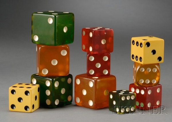 Eleven Bakelite Dice Two Amber And Two Green With