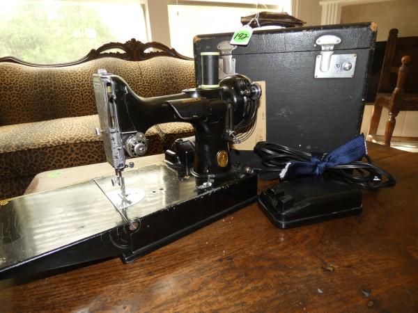 Singer Mfg Co. "featherweight" Sewing Machine