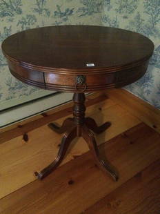 One Drawer Duncan Phyfe Round Table