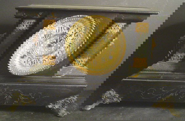 896: '1909' WML GILBERT MANTEL CLOCK FROM WINSTED CONN.