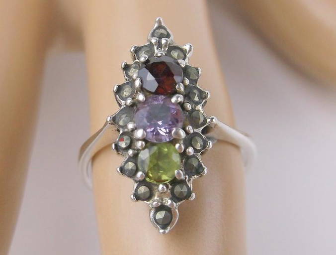 Stunning Vintage Sterling Silver Gemstone Ring 7