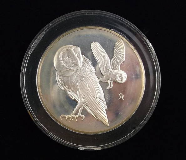 Big Mint Vintage 1971 Sterling Silver Barn Owl Coin