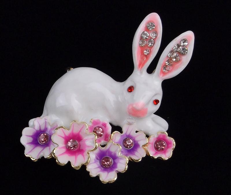 Mint Enameled Rhinestone Bunny Rabbit Brooch Auction