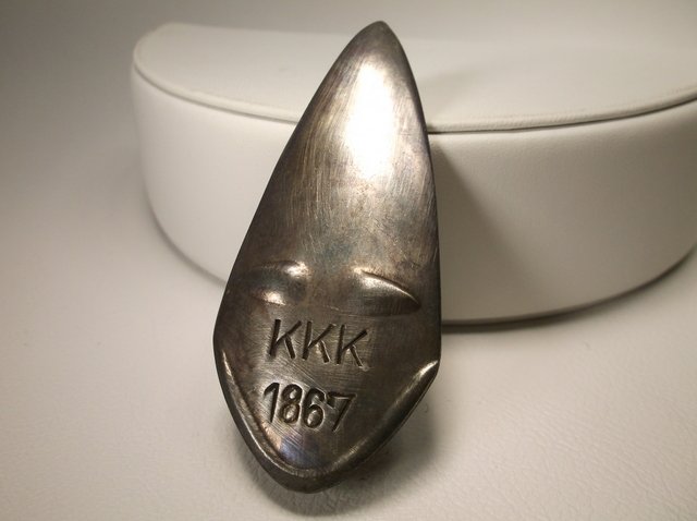 KKK Ku Klux Klan Hood Badge Pin