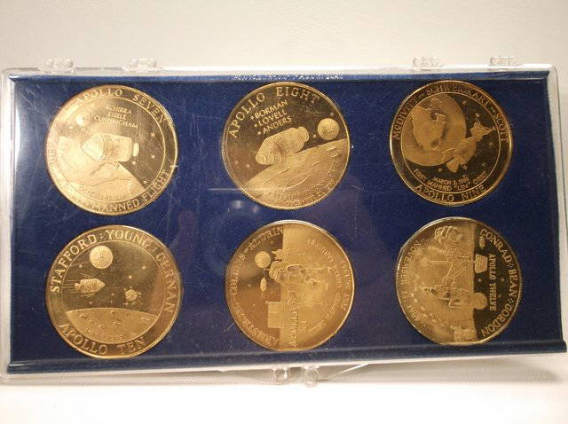 Nice Apollo Nasa Coin Set 1960s 70s