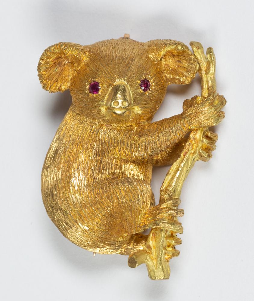 Ruby and 18k yellow gold Koala brooch - Sep 15, 2019 | Clars Auction ...
