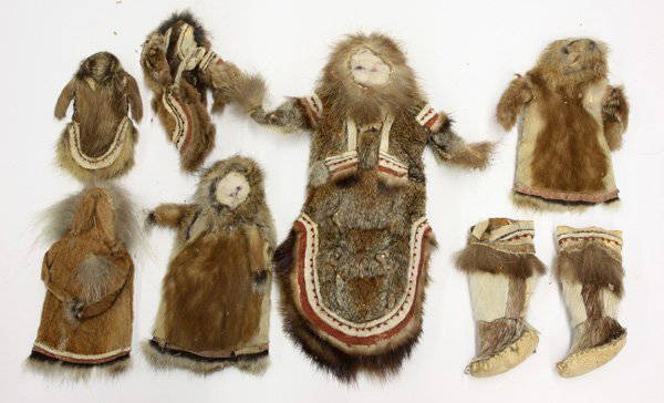 6368: Inuit seal fur and gut finger dolls - May 03, 2009 | Clars ...