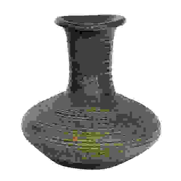 Karen Karnes, Early Vase Auction