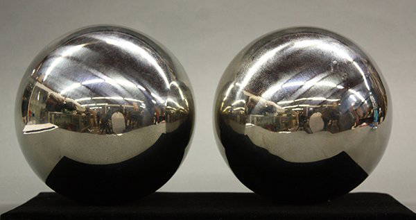 Mirrored Spheres