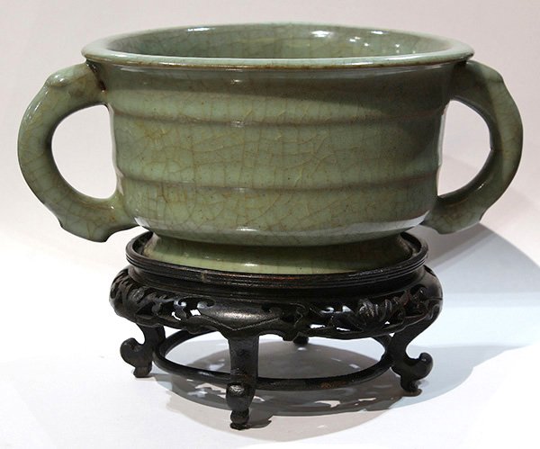Chinese Guan-type Ceramic Censer - May 18, 2014 | Clars Auction Gallery ...