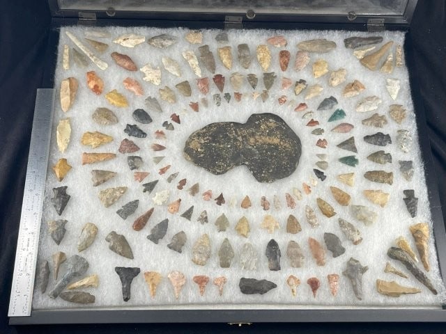 Frame Of Exceptional Arrowheads From The Life-time Collection Of Michael Knabe Frame Is Included ...