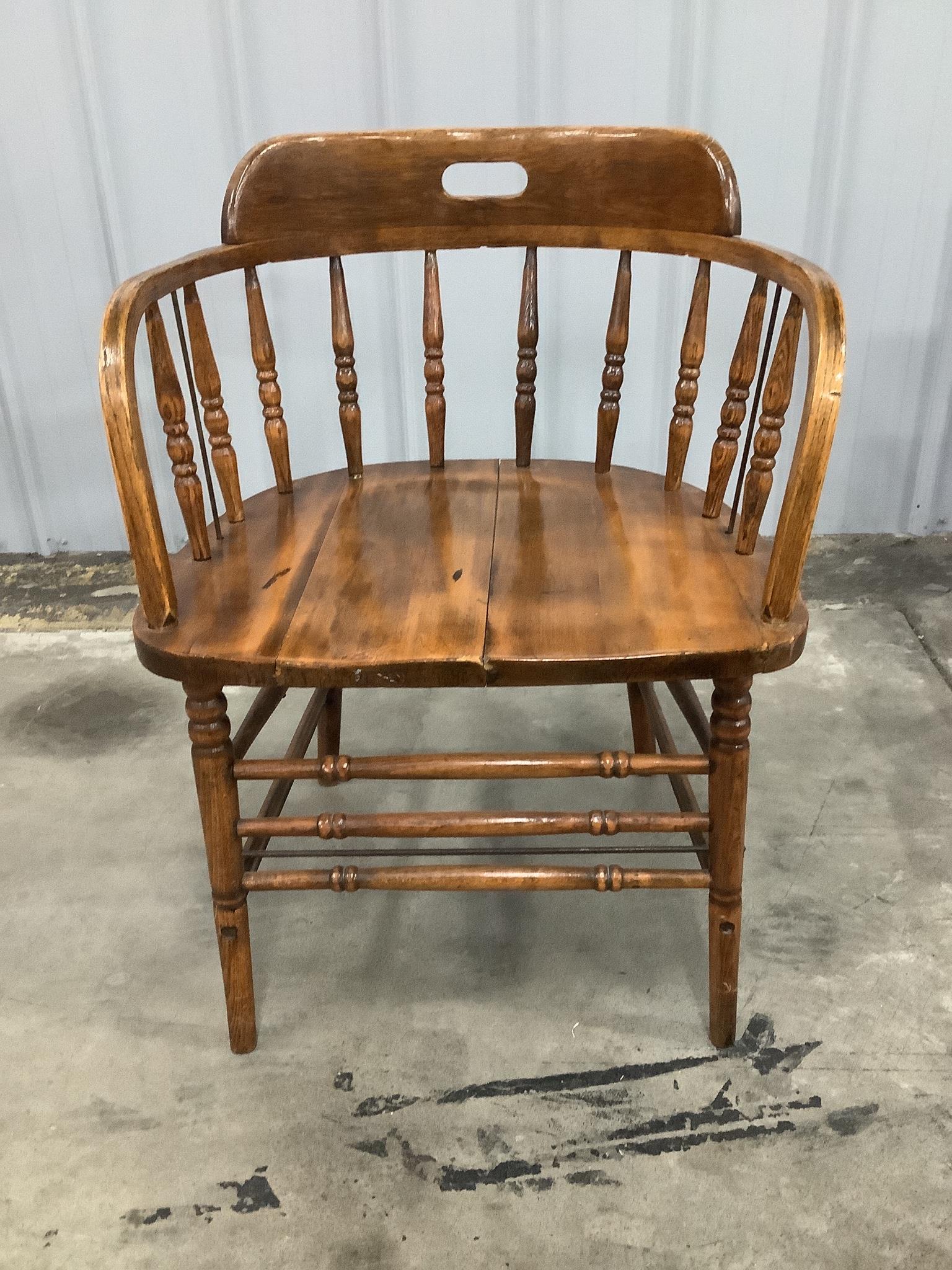 Antique Oak L & N Railroad Caboose Chair - Oct 23, 2022 | Caswell ...