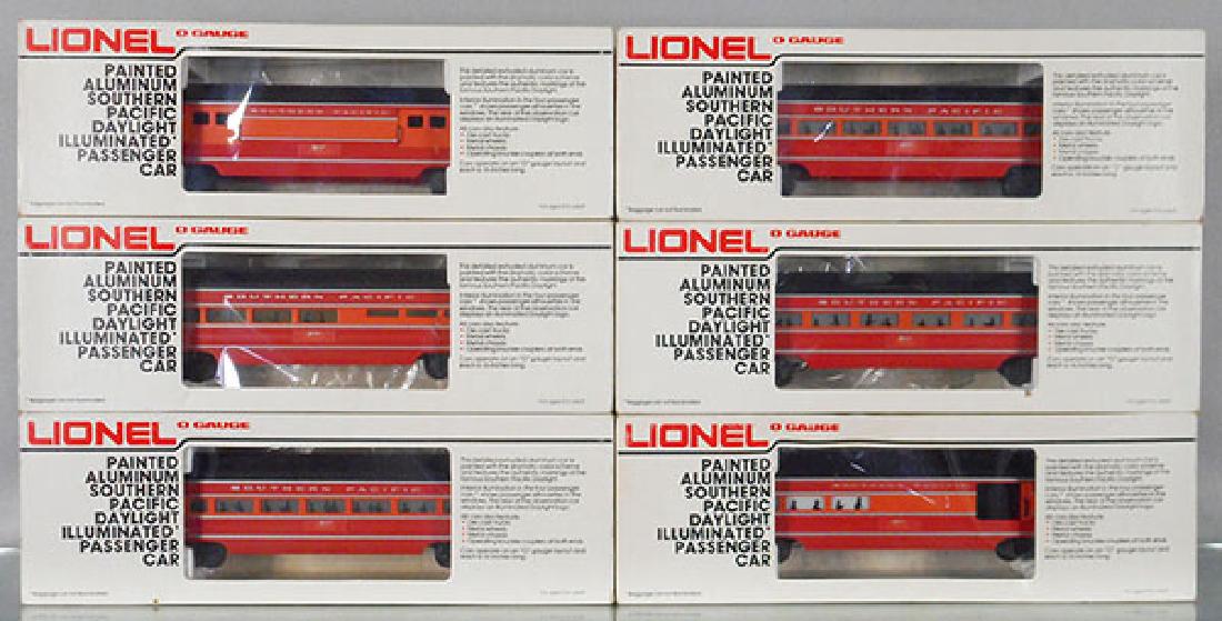 LIONEL SOUTHERN PACIFIC DAYLIGHT TRAIN SET