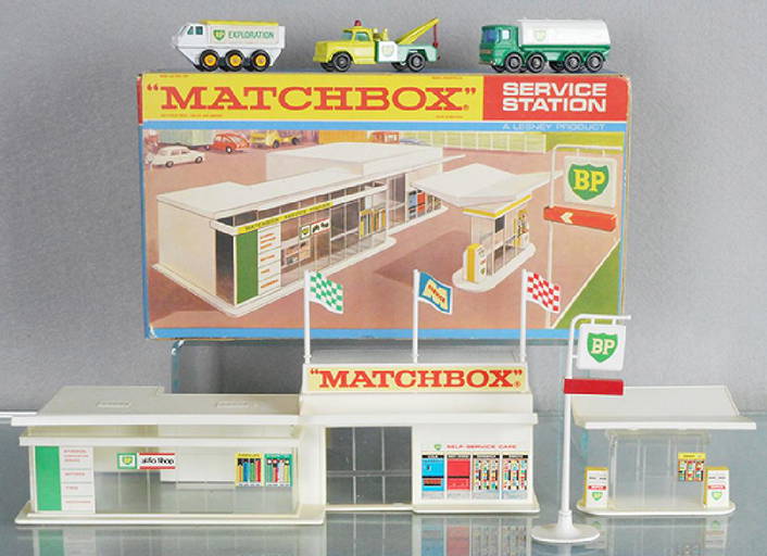 Matchbox Bp Garage