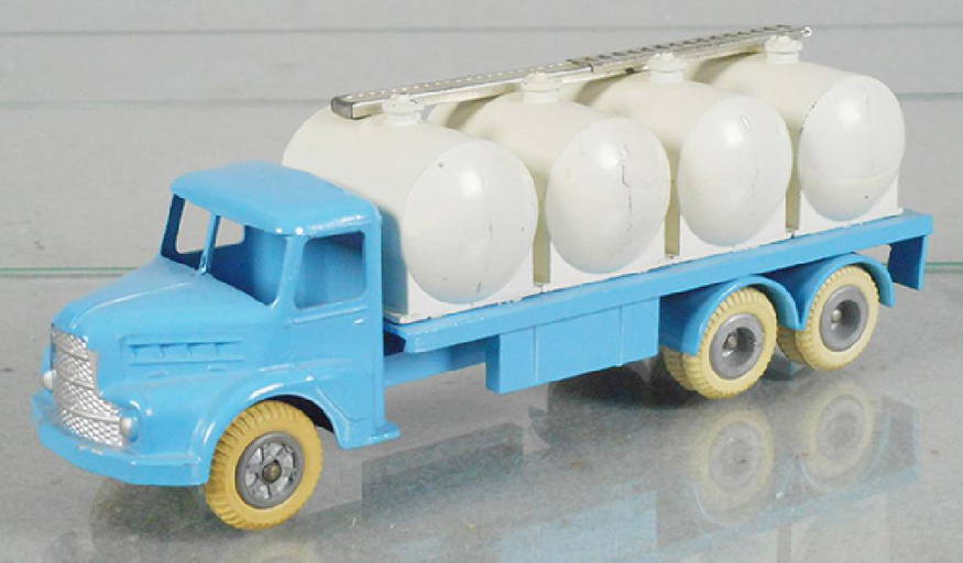 Jrd 128 Unic Milk Truck