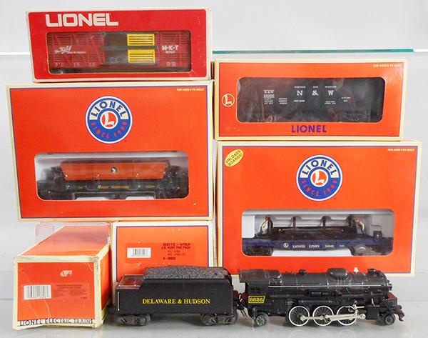 LIONEL TRAIN SET - Feb 29, 2020 | Lloyd Ralston Gallery in CT