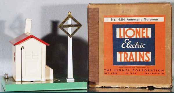 219: LIONEL 45N AUTOMATIC GATEMAN