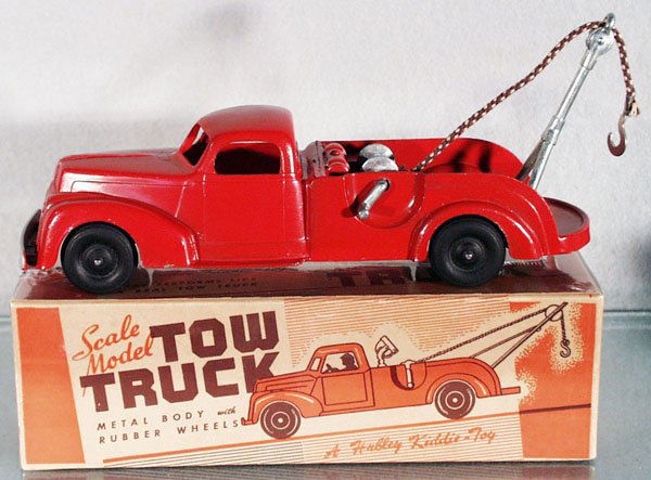 74: HUBLEY KIDDIE TOY 474 TOW TRUCK