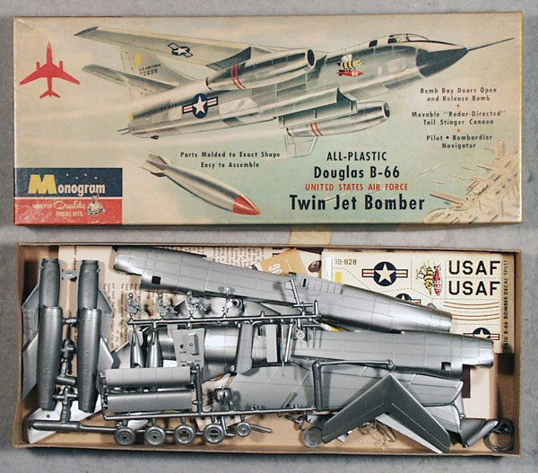 168: MONOGRAM PA10 DOUGLAS B66 TWIN JET BOMBER MODEL KI