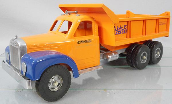 SMITH MILLER BLUE DIAMOND DUMP TRUCK - Aug 14, 2021 | Lloyd Ralston ...