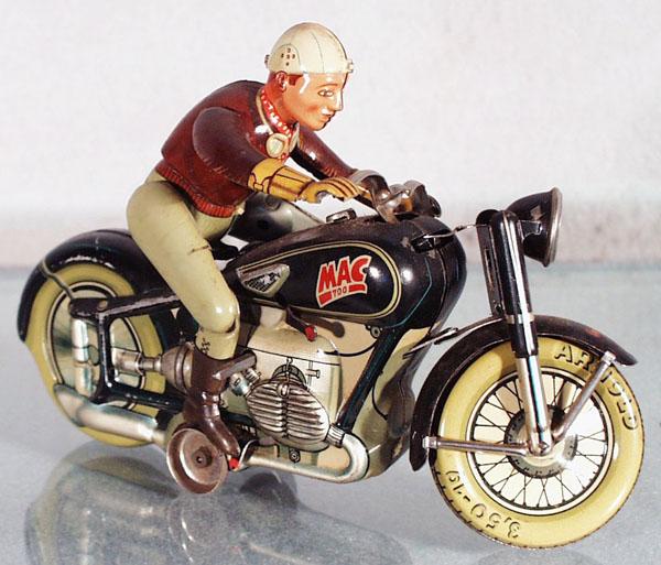 046: ARNOLD MAC 700 MOTORCYCLE