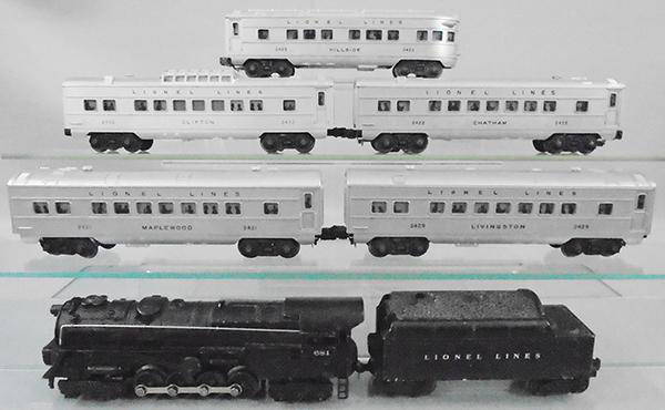 LIONEL TRAIN SET (#0009) on Dec 11, 2021 | Lloyd Ralston Gallery in CT