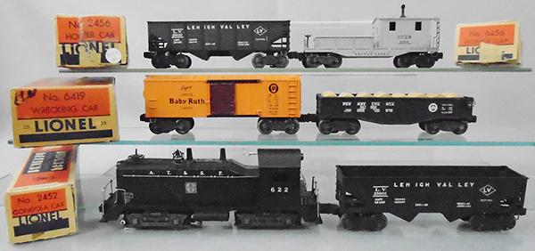 LIONEL TRAIN SET (#0460) on Dec 11, 2021 | Lloyd Ralston Gallery in CT
