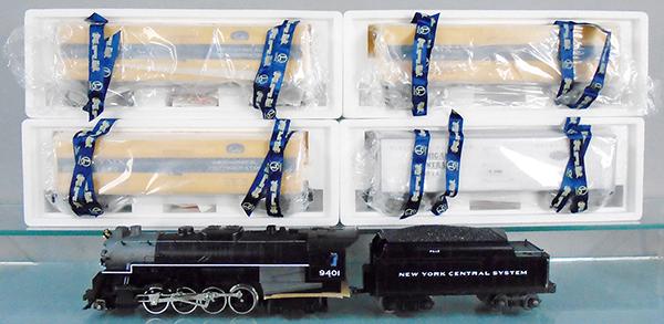 LIONEL NYC TRAIN SET - Jun 11, 2022 | Lloyd Ralston Gallery in CT