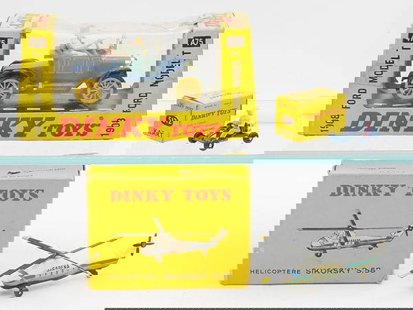 3 Dinky Vehicles Auction