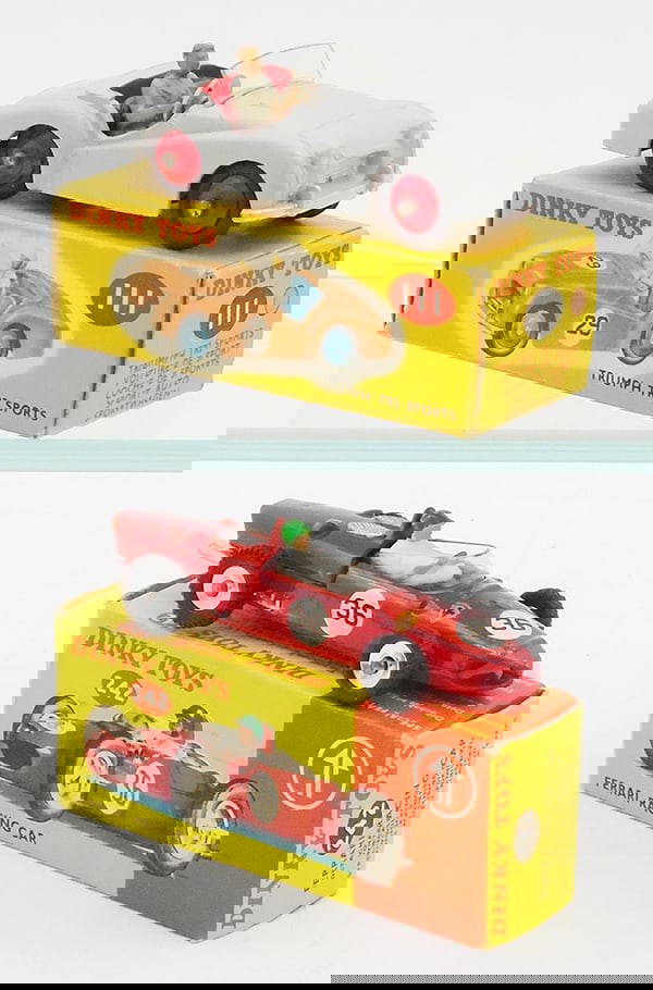 2 Dinky Vehicles Auction