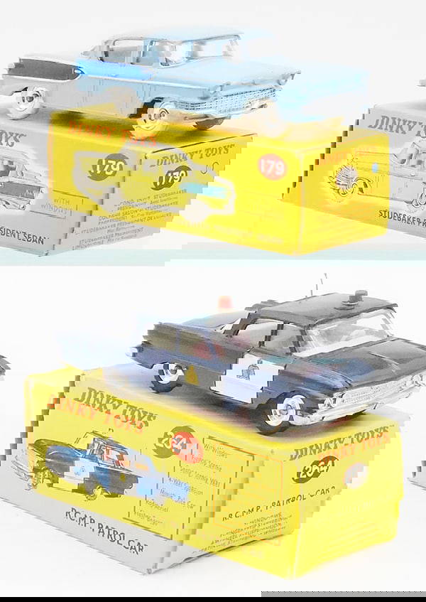 2 Dinky Vehicles Auction