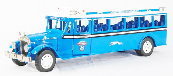 Retro 123 Greyhound Motorcoach - Aug 09, 2025 | Lloyd Ralston Gallery In Ct