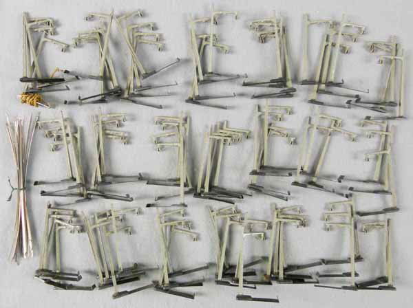 80 Marklin 407m Catenary Pieces