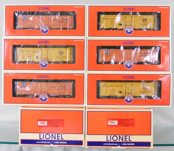 2 LIONEL REEFER 3-PACKS