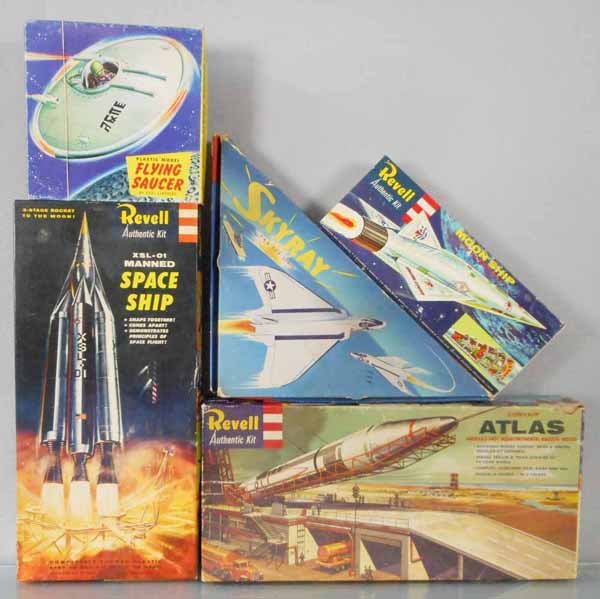 5 PLASTIC SPACE SHIP & MISSILE MODEL KITS - Feb 21, 2015 | Lloyd ...