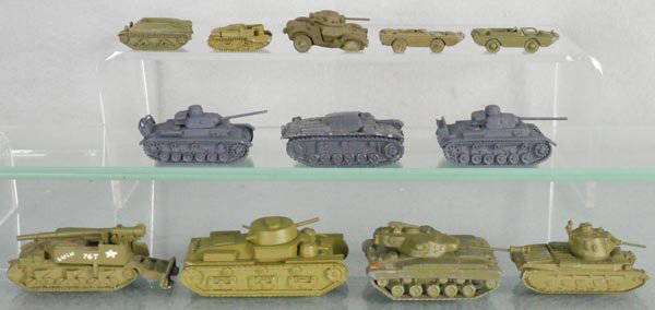 12 Authenticast Comet Tanks