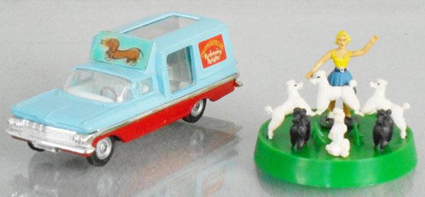 Corgi 511 Performing Poodles Truck & Ring