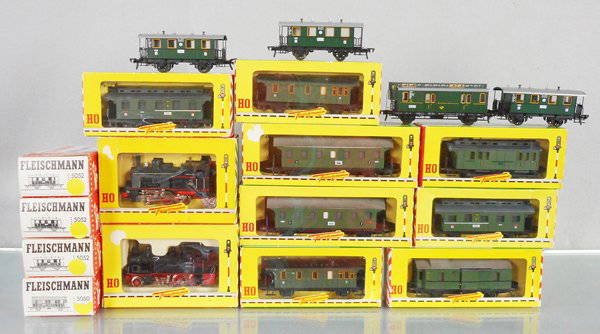 2 Fleischmann Passenger Train Sets