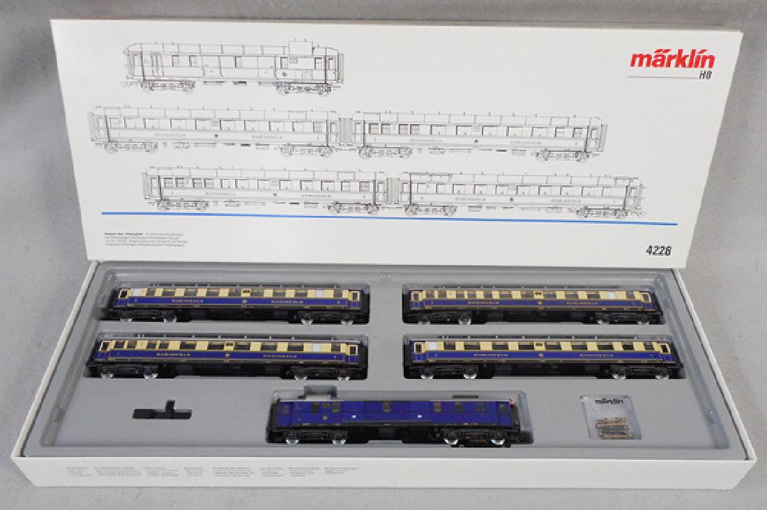 MARKLIN 4228 RHEINGOLD CAR SET
