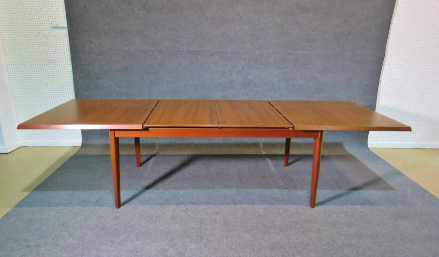 Fritz Hansen Extending Dining Table