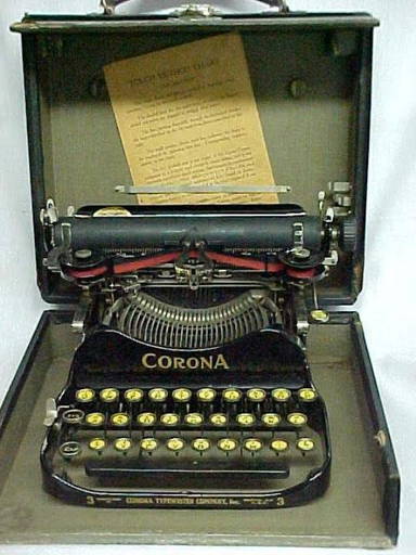 L053 - CORONA #3 FOLDING TYPEWRITER - Aug 25, 2004 | Webb's Auctions in FL