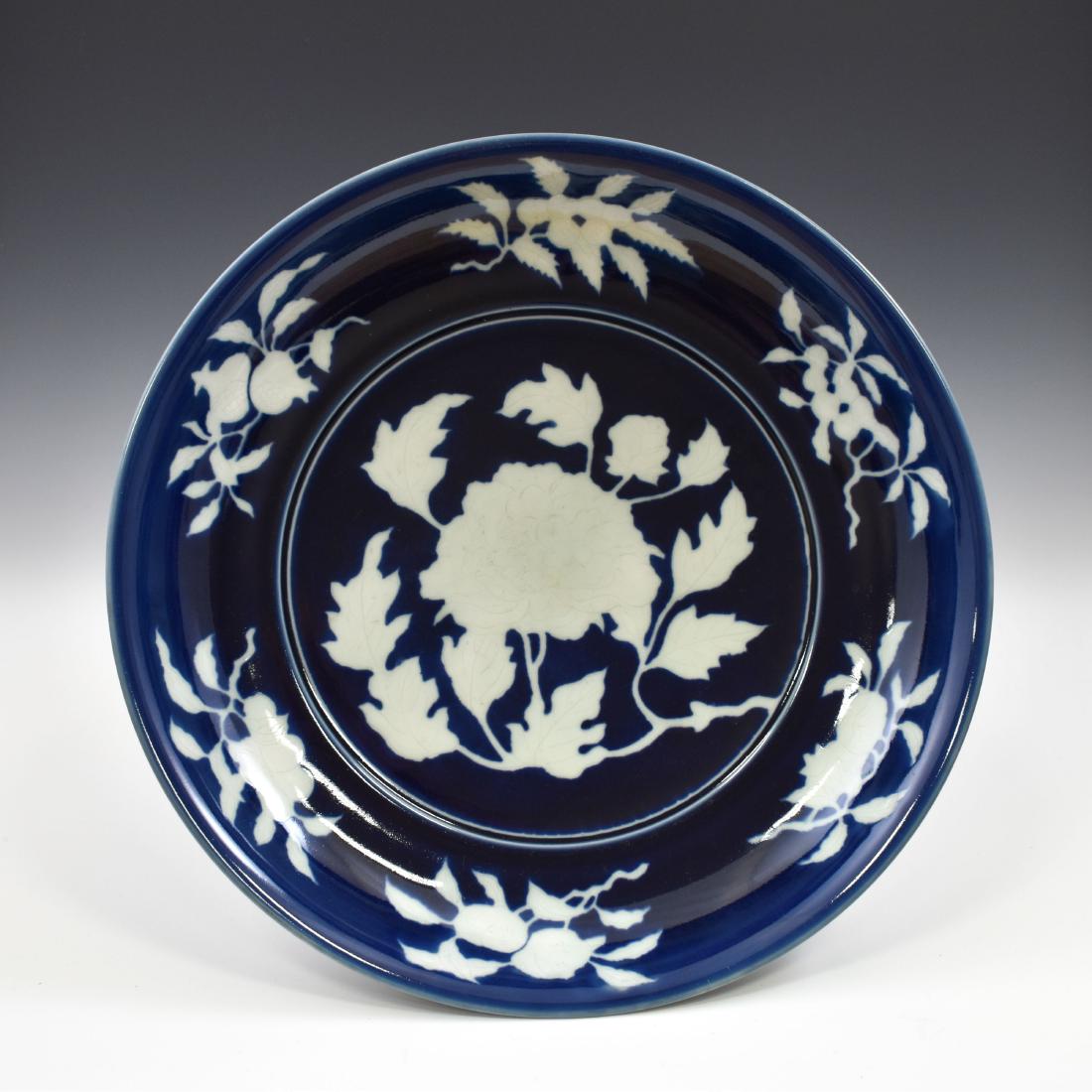 MING XUANDE REVERSED BLUE PEONY PLATE