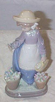 Lladro Number 5543 "hello Flowers", Retired W/box