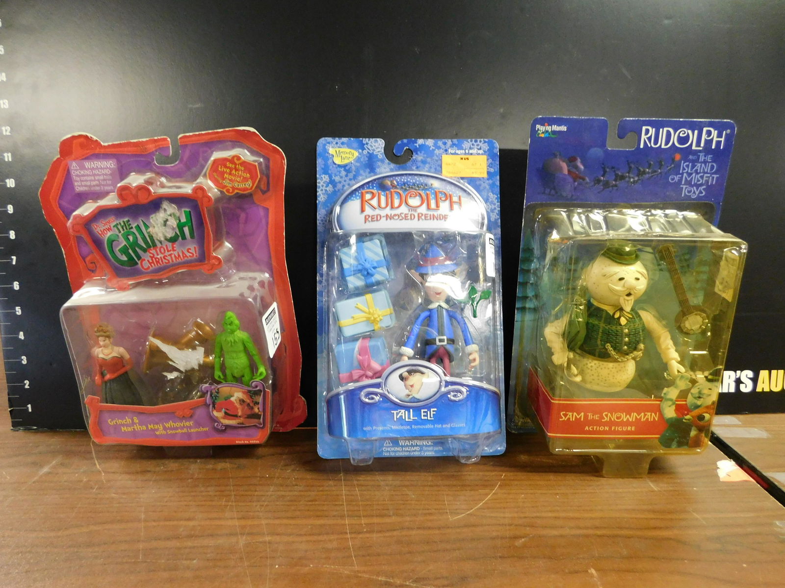 Lot Of Christmas Carded Figures Rudolph And The Grinch