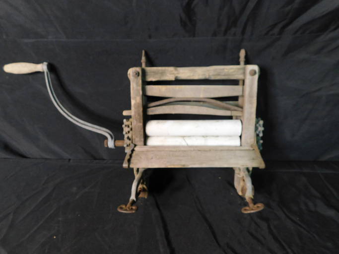 Antique Mangle Wringer