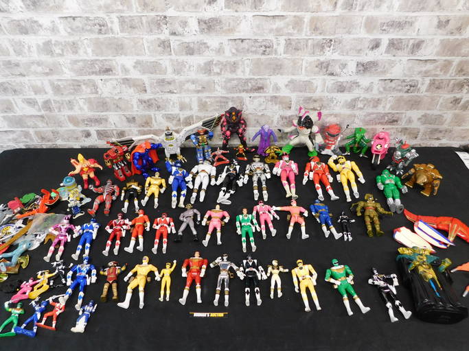 Large Lot Of Vintage Power Ranger Acton Figures