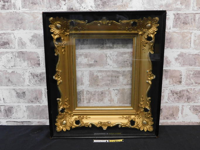 Victorian Shadow Box Frame (#0197) on Jun 22, 2022 | Bodnar's Auction ...